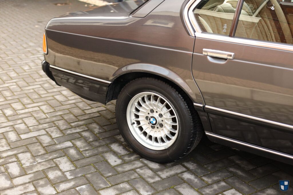 Op zoek naar een vintage BMW van hoge kwaliteit? Europa's grootste in ...