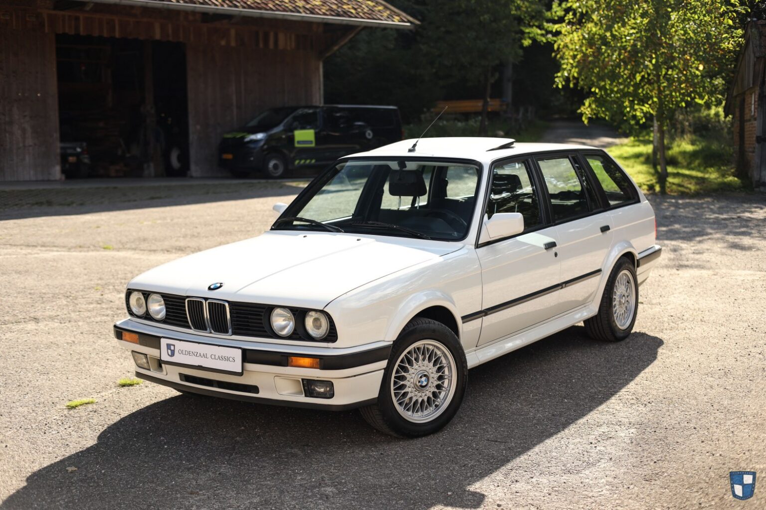 Op zoek naar een vintage BMW van hoge kwaliteit? Europa's grootste in ...